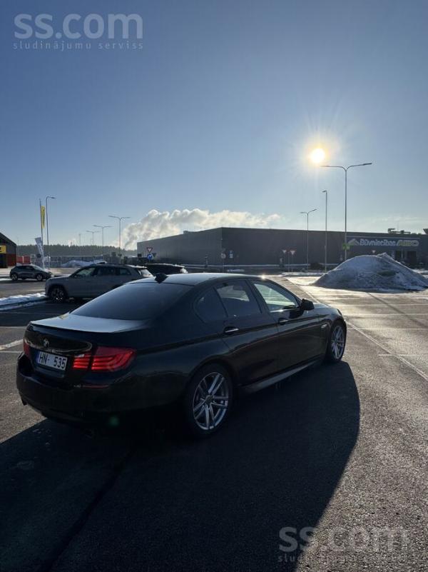 Black BMW 535 2011 in Riga, with an engine capacity of 3.00 L and mileage of 270 thousand km for 14000 €, photo 7 on AUTOMOTO.COM.LV