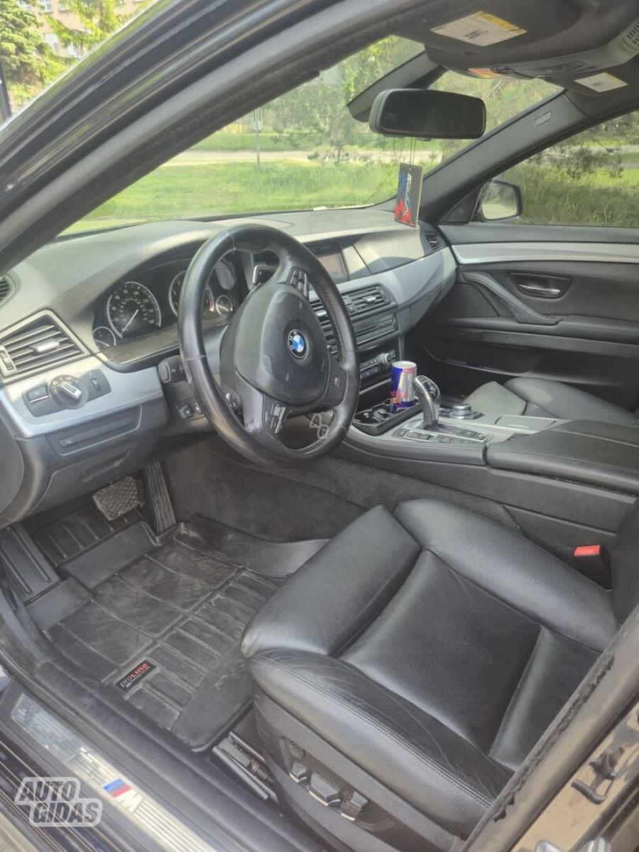 Black BMW 535 2011 in Vilkaviskis, with an engine capacity of 3.00 L and mileage of 270 thousand km for 9200 €, photo 8 on AUTOMOTO.COM.LV