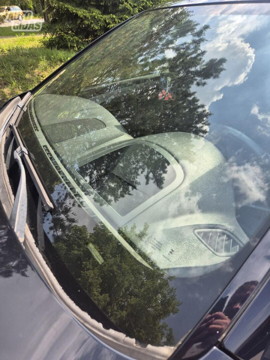 Black BMW 535 2011 in Vilkaviskis, with an engine capacity of 3.00 L and mileage of 270 thousand km for 9200 €, photo 9 on AUTOMOTO.COM.LV