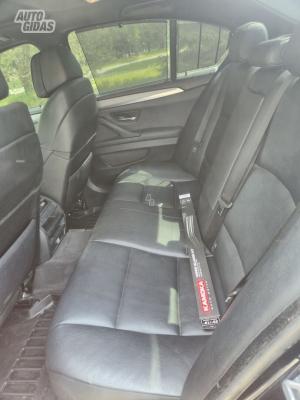 Black BMW 535 2011 in Vilkaviskis, with an engine capacity of 3.00 L and mileage of 270 thousand km for 9200 €, photo 11 on AUTOMOTO.COM.LV