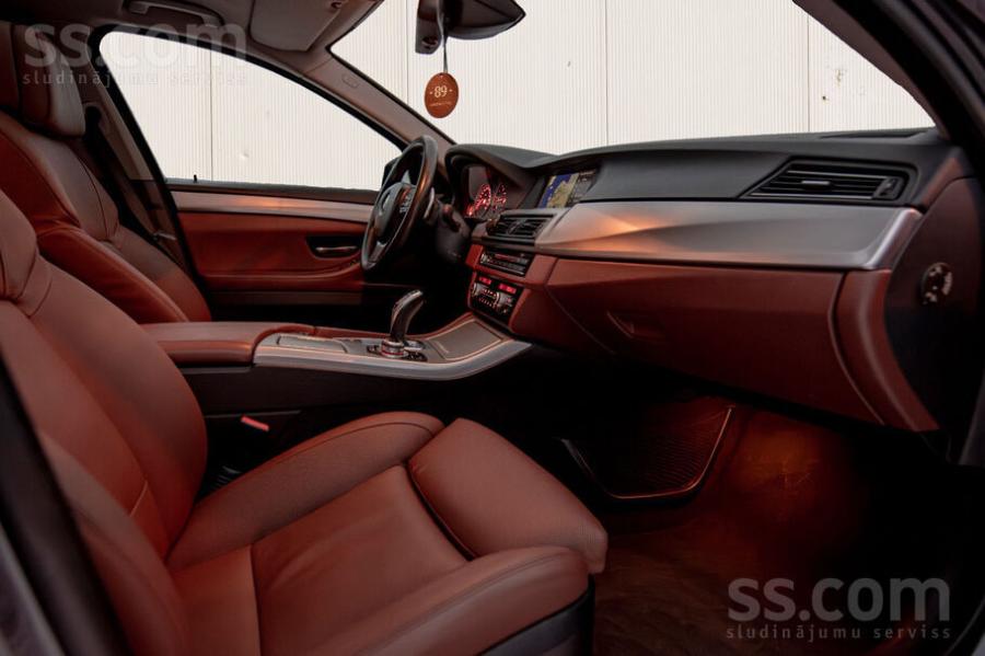Melns BMW 535 2011 Jelgava, ar dzinēja tilpumu 3.00 L un nobraukumu 178 tūkst. km par 10900 €, foto 14 vietnē AUTOMOTO.COM.LV