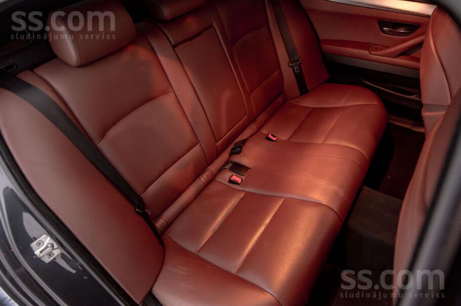 Melns BMW 535 2011 Jelgava, ar dzinēja tilpumu 3.00 L un nobraukumu 178 tūkst. km par 10900 €, foto 26 vietnē AUTOMOTO.COM.LV