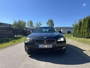 Melns BMW 535 2011 Viļņa, ar dzinēja tilpumu 2.98 L un nobraukumu 339 tūkst. km par 7500 €, foto  vietnē AUTOMOTO.COM.LV
