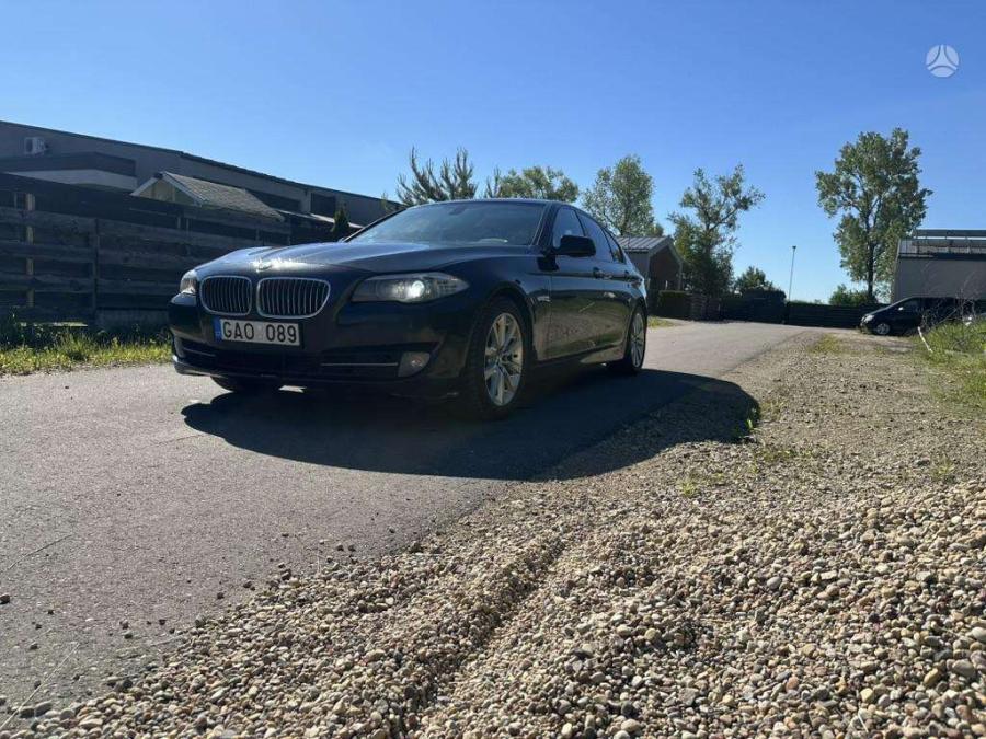 Melns BMW 535 2011 Viļņa, ar dzinēja tilpumu 2.98 L un nobraukumu 339 tūkst. km par 7500 €, foto 9 vietnē AUTOMOTO.COM.LV