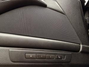Melns BMW 535 2011 Narva, ar dzinēja tilpumu 3.00 L un nobraukumu 262 tūkst. km par 16000 €, foto 13 vietnē AUTOMOTO.COM.LV