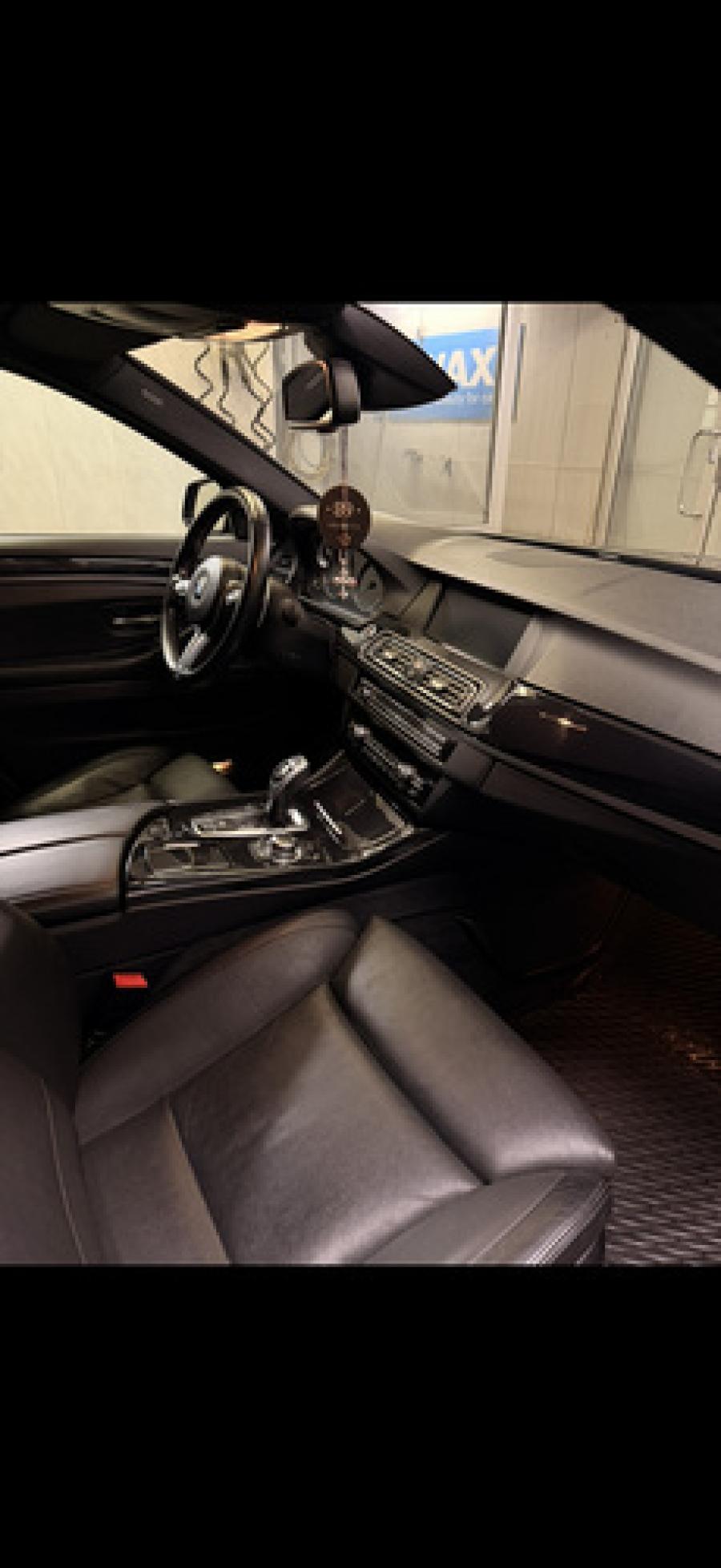 Melns BMW 535 2011 Narva, ar dzinēja tilpumu 3.00 L un nobraukumu 262 tūkst. km par 16000 €, foto 14 vietnē AUTOMOTO.COM.LV