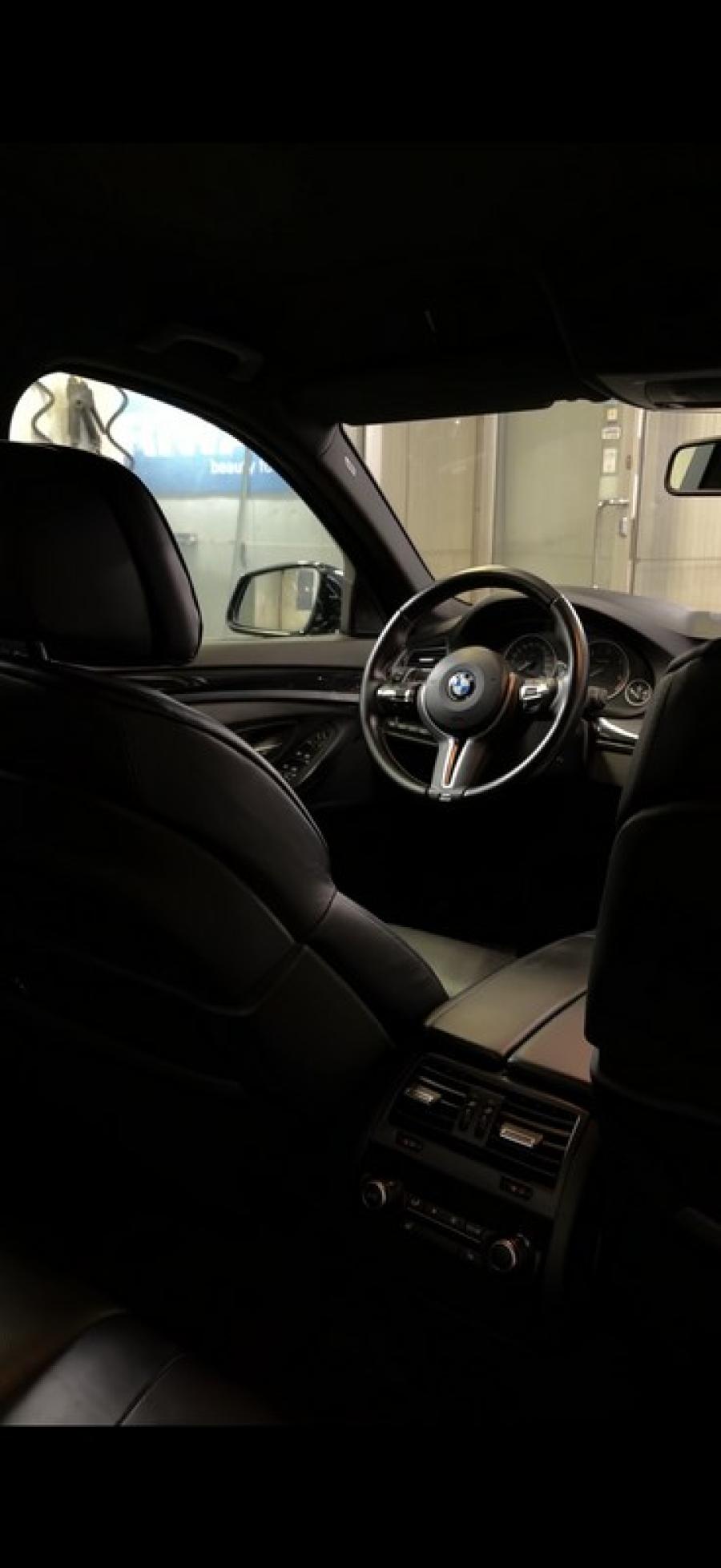 Melns BMW 535 2011 Narva, ar dzinēja tilpumu 3.00 L un nobraukumu 262 tūkst. km par 16000 €, foto 27 vietnē AUTOMOTO.COM.LV
