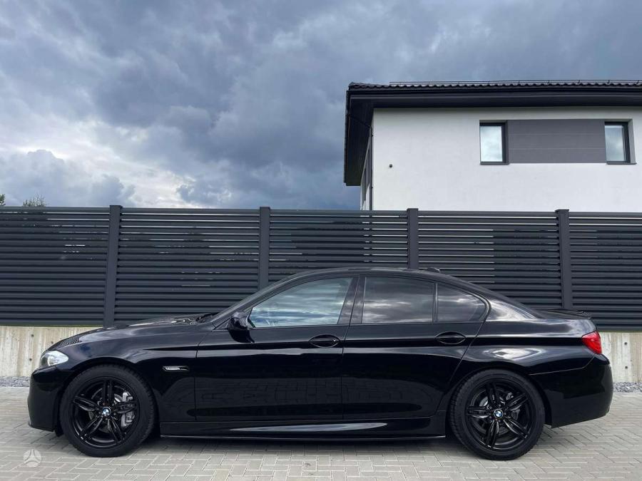 Black BMW 535 2011 in Vilnius, with an engine capacity of 2.98 L and mileage of 286 thousand km for 9700 €, photo 4 on AUTOMOTO.COM.LV