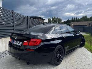 Black BMW 535 2011 in Vilnius, with an engine capacity of 2.98 L and mileage of 286 thousand km for 9700 €, photo 8 on AUTOMOTO.COM.LV