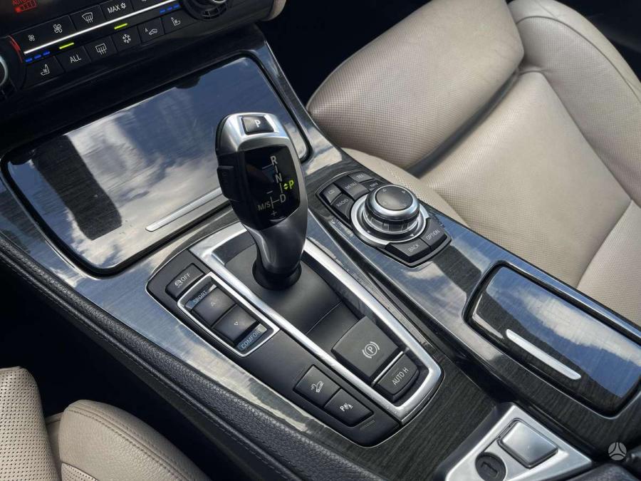 Black BMW 535 2011 in Vilnius, with an engine capacity of 2.98 L and mileage of 286 thousand km for 9700 €, photo 19 on AUTOMOTO.COM.LV