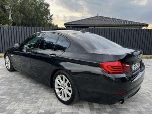 Black BMW 535 2011 in Vilnius, with an engine capacity of 2.98 L and mileage of 301 thousand km for 6500 €, photo 6 on AUTOMOTO.COM.LV