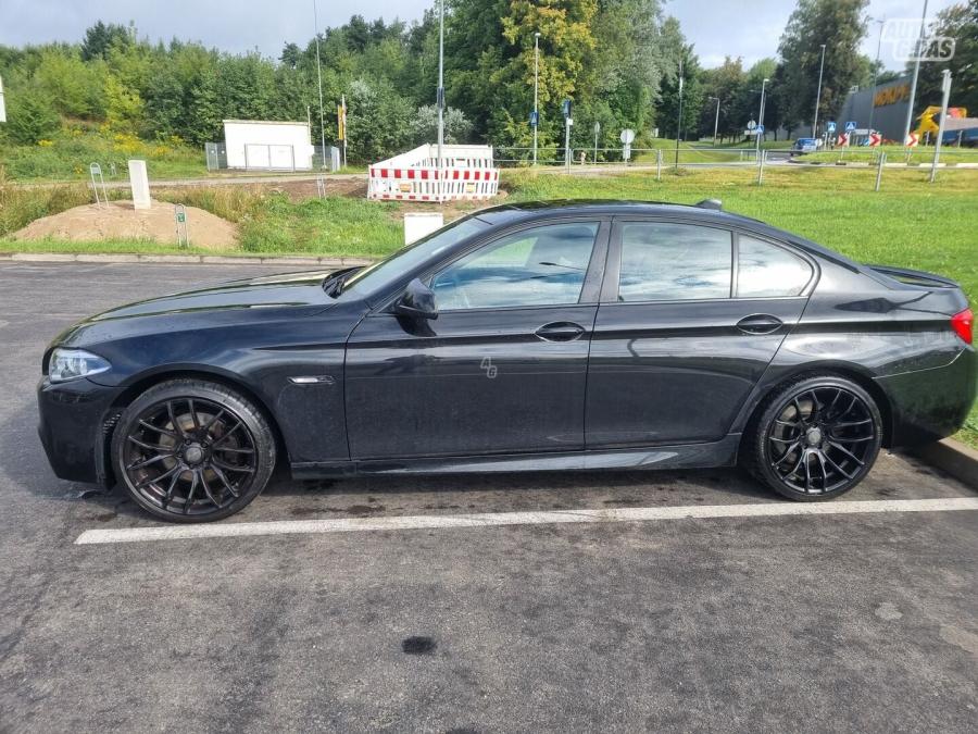 Melns BMW 535 2011 Viļņa, ar dzinēja tilpumu 3.00 L un nobraukumu 369 tūkst. km par 9800 €, foto 3 vietnē AUTOMOTO.COM.LV