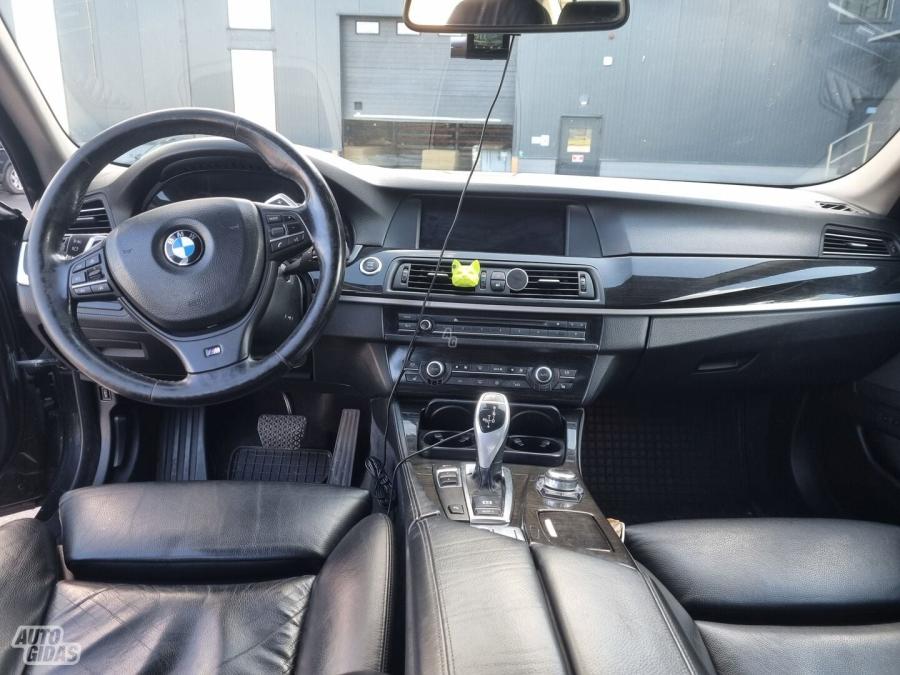 Melns BMW 535 2011 Viļņa, ar dzinēja tilpumu 3.00 L un nobraukumu 369 tūkst. km par 9800 €, foto 5 vietnē AUTOMOTO.COM.LV