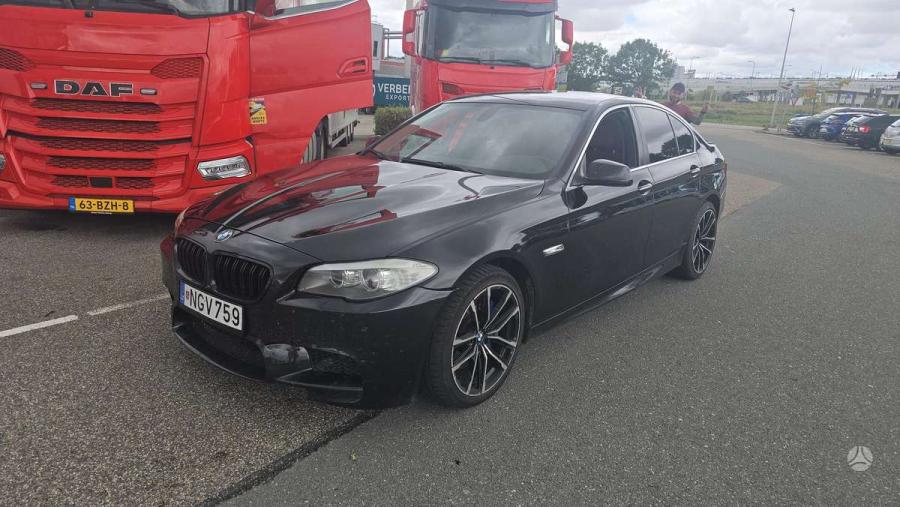 Black BMW 535 2011 in Silute, with an engine capacity of 2.99 L and mileage of 310 thousand km for 6350 €, photo 1 on AUTOMOTO.COM.LV