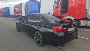 Black BMW 535 2011 in Silute, with an engine capacity of 2.99 L and mileage of 310 thousand km for 6350 €, photo 4 on AUTOMOTO.COM.LV