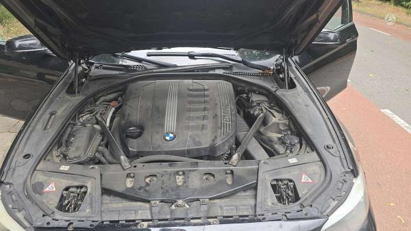 Black BMW 535 2011 in Silute, with an engine capacity of 2.99 L and mileage of 310 thousand km for 6350 €, photo 6 on AUTOMOTO.COM.LV