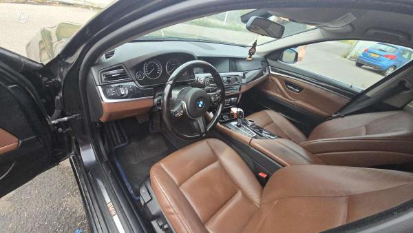 Black BMW 535 2011 in Silute, with an engine capacity of 2.99 L and mileage of 310 thousand km for 6350 €, photo 11 on AUTOMOTO.COM.LV