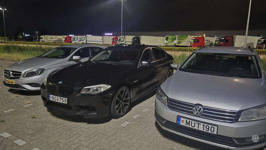 Black BMW 535 2011 in Silute, with an engine capacity of 2.99 L and mileage of 310 thousand km for 6350 €, photo 16 on AUTOMOTO.COM.LV