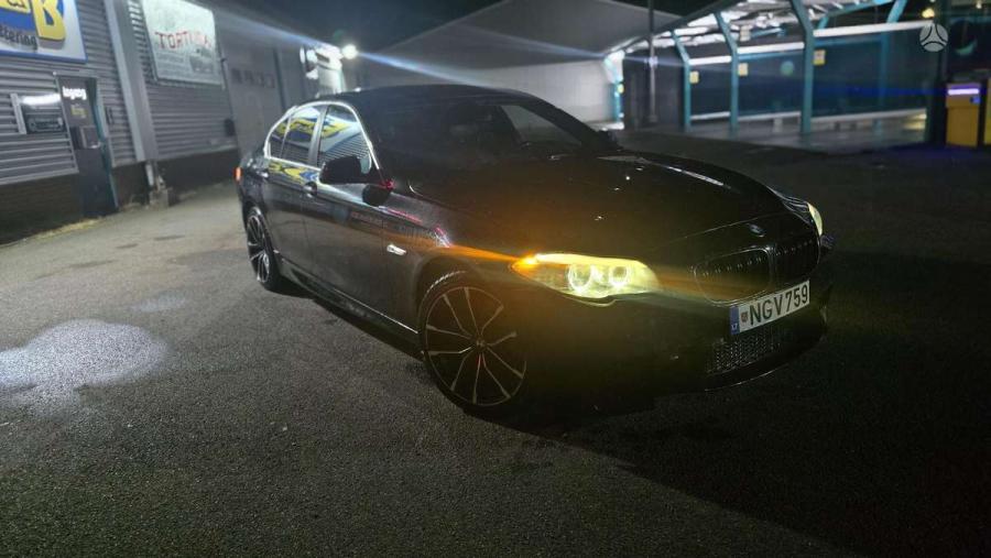 Black BMW 535 2011 in Silute, with an engine capacity of 2.99 L and mileage of 310 thousand km for 6350 €, photo 19 on AUTOMOTO.COM.LV