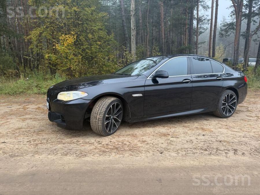 Melns BMW 535 2011 Rīga, ar dzinēja tilpumu 3.00 L un nobraukumu 313 tūkst. km par 9300 €, foto 4 vietnē AUTOMOTO.COM.LV