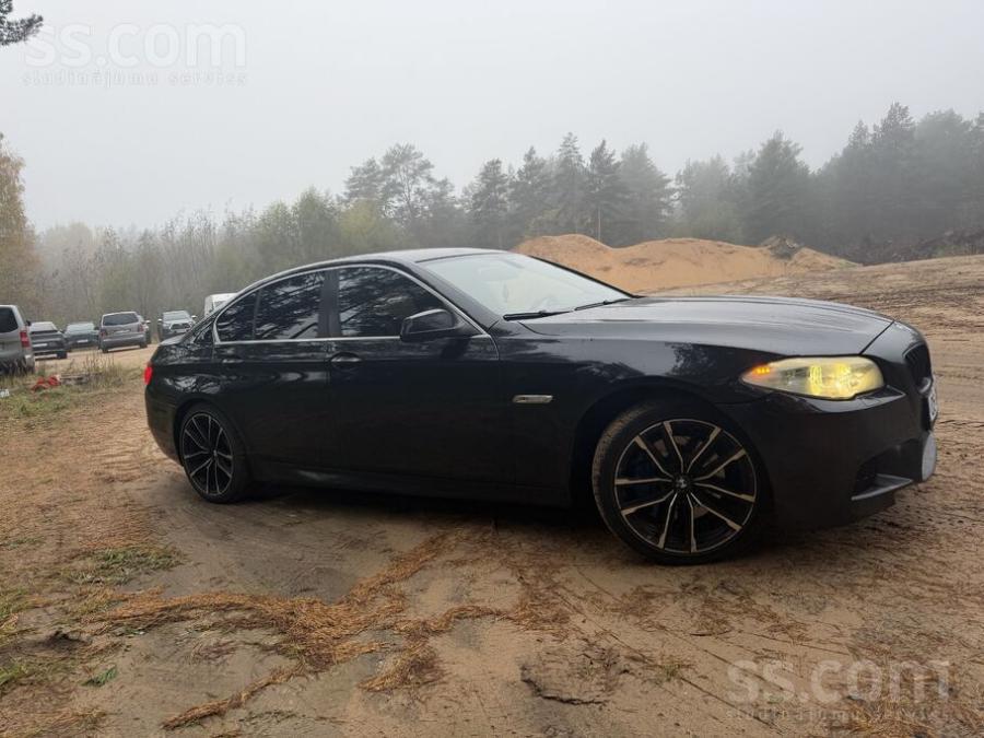 Melns BMW 535 2011 Rīga, ar dzinēja tilpumu 3.00 L un nobraukumu 313 tūkst. km par 9300 €, foto 5 vietnē AUTOMOTO.COM.LV