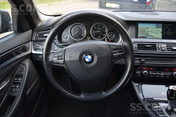 Black BMW 535 2012 in Riga, with an engine capacity of 3.00 L and mileage of 301 thousand km for 9900 €, photo 10 on AUTOMOTO.COM.LV