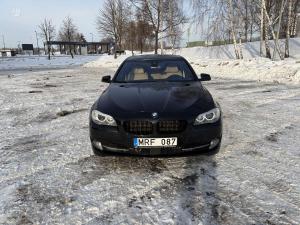 Black BMW 535 2012 in Kaunas, with an engine capacity of 2.99 L and mileage of 326 thousand km for 10600 €, photo 2 on AUTOMOTO.COM.LV