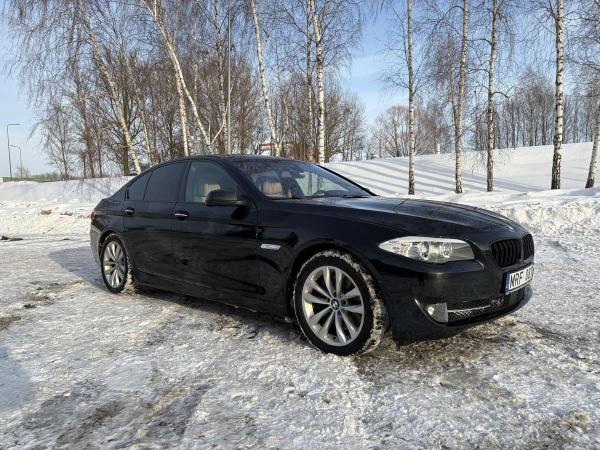 Melns BMW 535 2012 Kauņa, ar dzinēja tilpumu 2.99 L un nobraukumu 326 tūkst. km par 10600 €, foto 3 vietnē AUTOMOTO.COM.LV