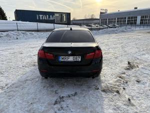 Black BMW 535 2012 in Kaunas, with an engine capacity of 2.99 L and mileage of 326 thousand km for 10600 €, photo 5 on AUTOMOTO.COM.LV
