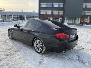Black BMW 535 2012 in Kaunas, with an engine capacity of 2.99 L and mileage of 326 thousand km for 10600 €, photo 6 on AUTOMOTO.COM.LV