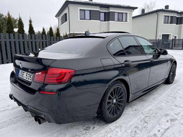 Black BMW 535 2012 in Vilnius, with an engine capacity of 3.00 L and mileage of 165 thousand km for 10400 €, photo 5 on AUTOMOTO.COM.LV