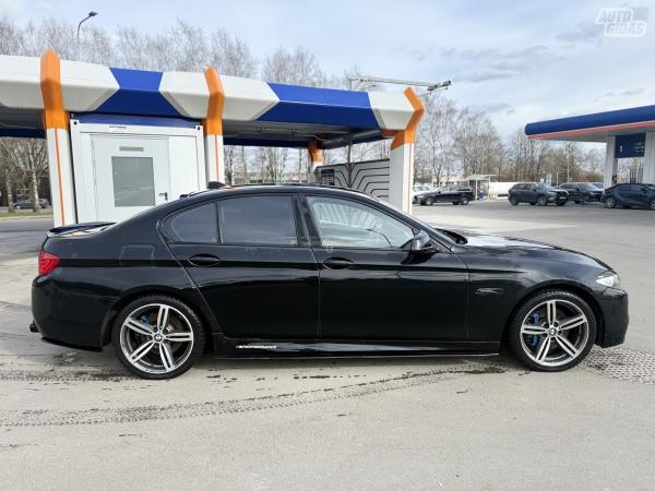 Black BMW 535 2012 in Salcininkai, with an engine capacity of 3.00 L and mileage of 200 thousand km for 3999 €, photo 4 on AUTOMOTO.COM.LV