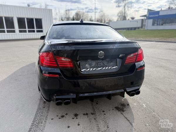 Black BMW 535 2012 in Salcininkai, with an engine capacity of 3.00 L and mileage of 200 thousand km for 3999 €, photo 9 on AUTOMOTO.COM.LV