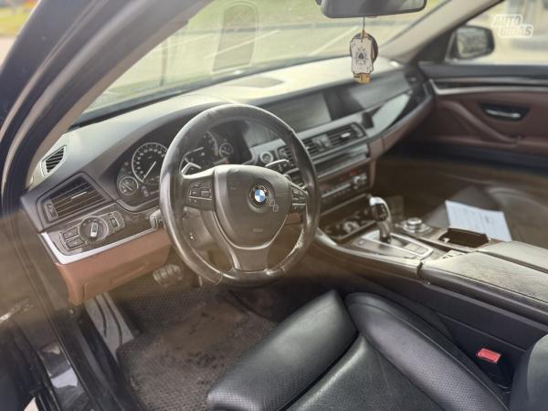 Black BMW 535 2012 in Salcininkai, with an engine capacity of 3.00 L and mileage of 200 thousand km for 3999 €, photo 10 on AUTOMOTO.COM.LV