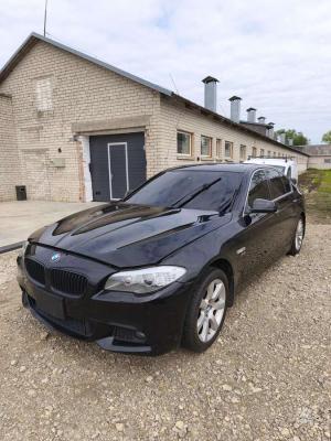 Melns BMW 535 2012 Panevēža, ar dzinēja tilpumu 2.98 L un nobraukumu 287 tūkst. km par 5000 €, foto  vietnē AUTOMOTO.COM.LV