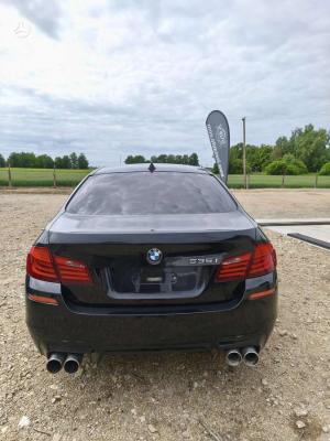 Black BMW 535 2012 in Panevezys, with an engine capacity of 2.98 L and mileage of 287 thousand km for 5000 €, photo 5 on AUTOMOTO.COM.LV