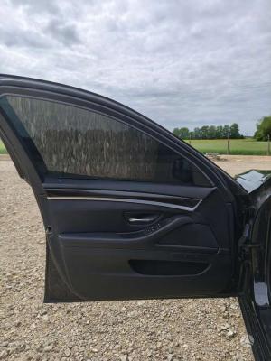 Black BMW 535 2012 in Panevezys, with an engine capacity of 2.98 L and mileage of 287 thousand km for 5000 €, photo 8 on AUTOMOTO.COM.LV