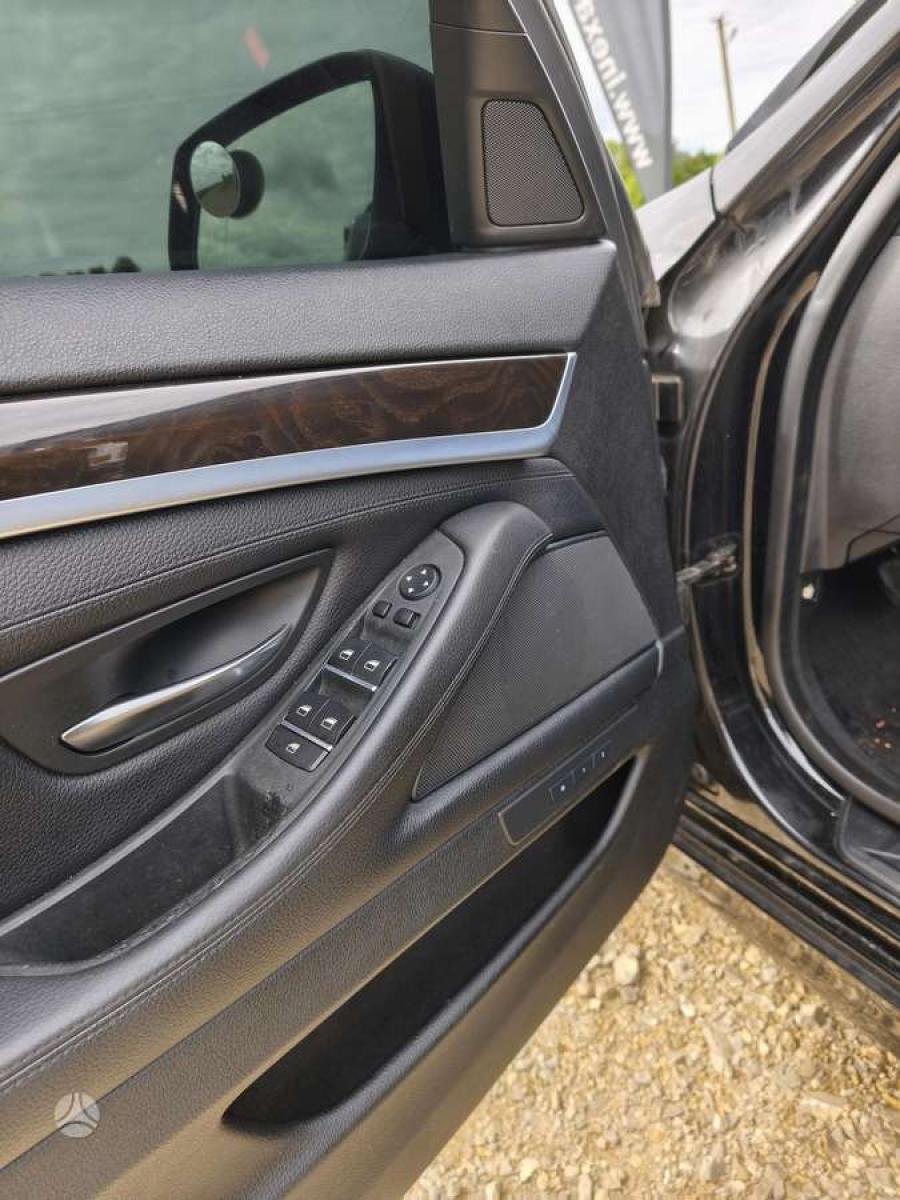 Black BMW 535 2012 in Panevezys, with an engine capacity of 2.98 L and mileage of 287 thousand km for 5000 €, photo 9 on AUTOMOTO.COM.LV