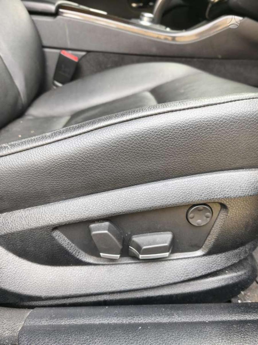 Black BMW 535 2012 in Panevezys, with an engine capacity of 2.98 L and mileage of 287 thousand km for 5000 €, photo 18 on AUTOMOTO.COM.LV