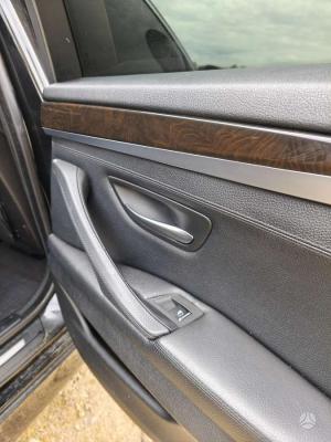Black BMW 535 2012 in Panevezys, with an engine capacity of 2.98 L and mileage of 287 thousand km for 5000 €, photo 20 on AUTOMOTO.COM.LV