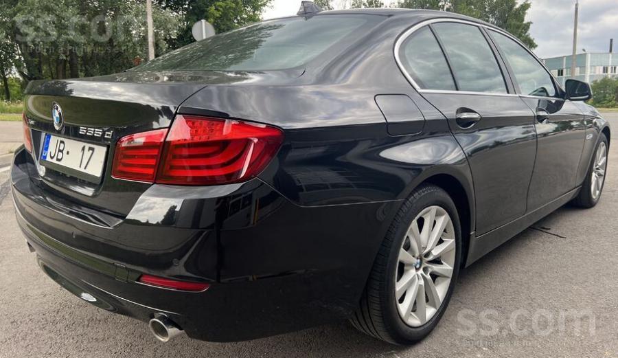 Black BMW 535 2012 in Riga, with an engine capacity of 3.00 L and mileage of 216 thousand km for 10880 €, photo 3 on AUTOMOTO.COM.LV