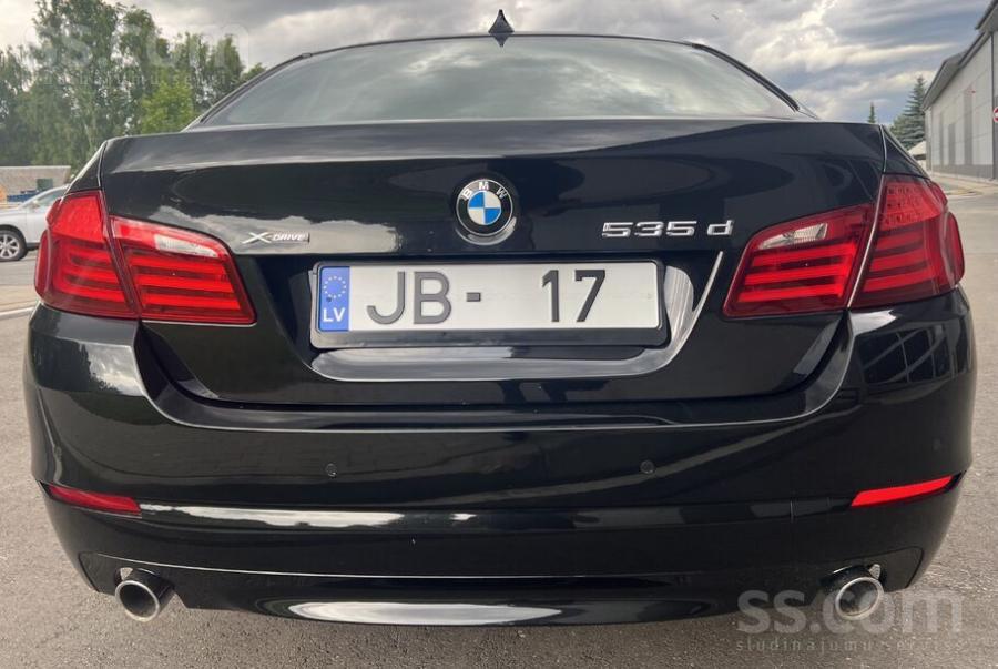 Black BMW 535 2012 in Riga, with an engine capacity of 3.00 L and mileage of 216 thousand km for 10880 €, photo 8 on AUTOMOTO.COM.LV
