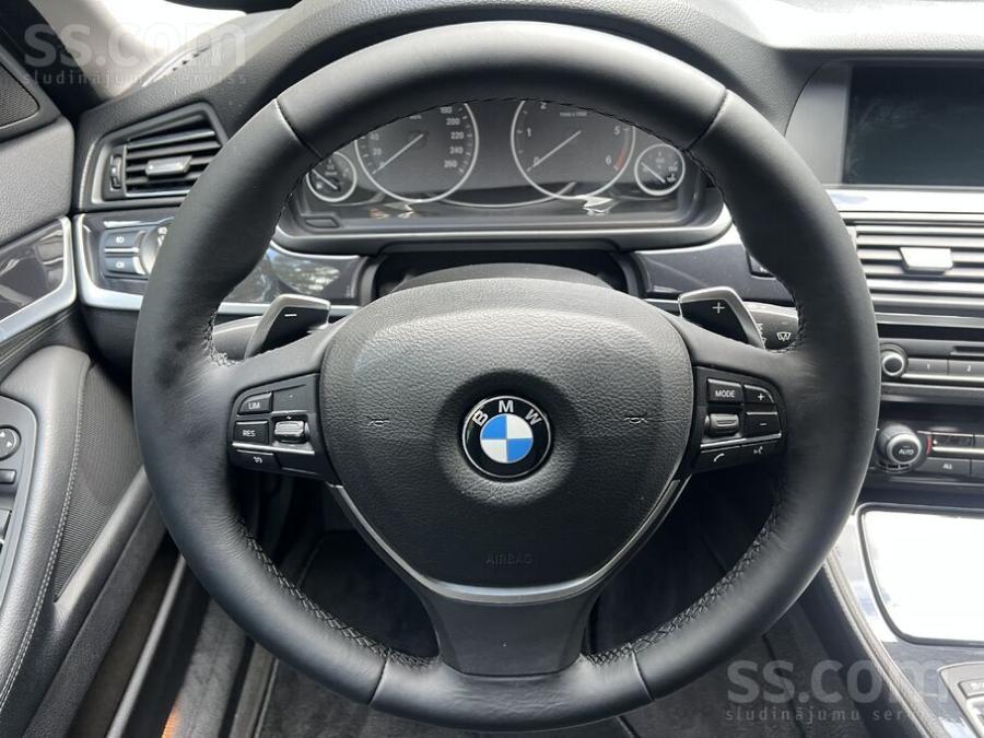 Black BMW 535 2012 in Riga, with an engine capacity of 3.00 L and mileage of 216 thousand km for 10880 €, photo 12 on AUTOMOTO.COM.LV