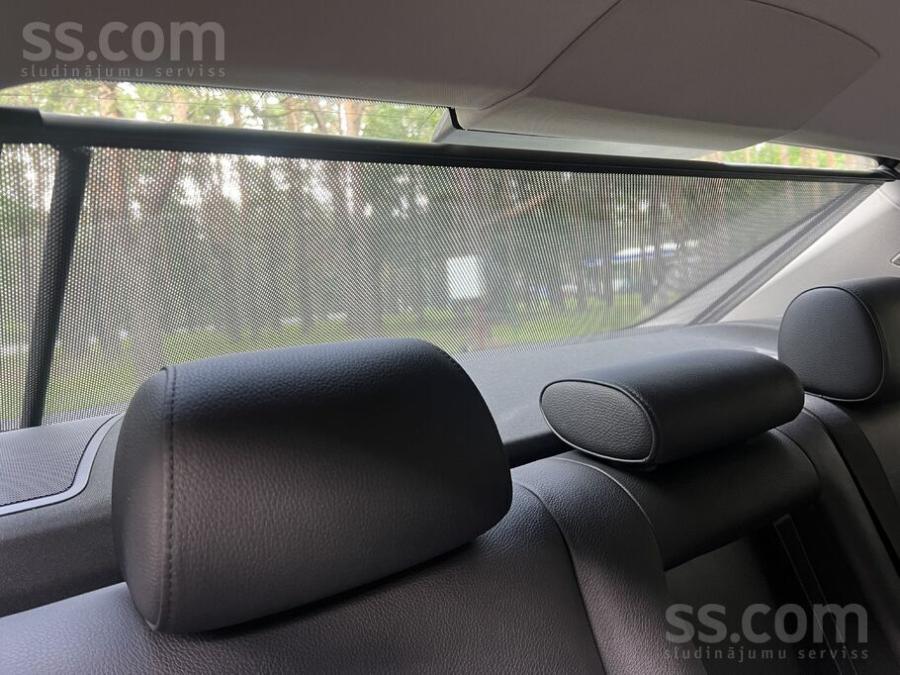 Black BMW 535 2012 in Riga, with an engine capacity of 3.00 L and mileage of 216 thousand km for 10880 €, photo 28 on AUTOMOTO.COM.LV