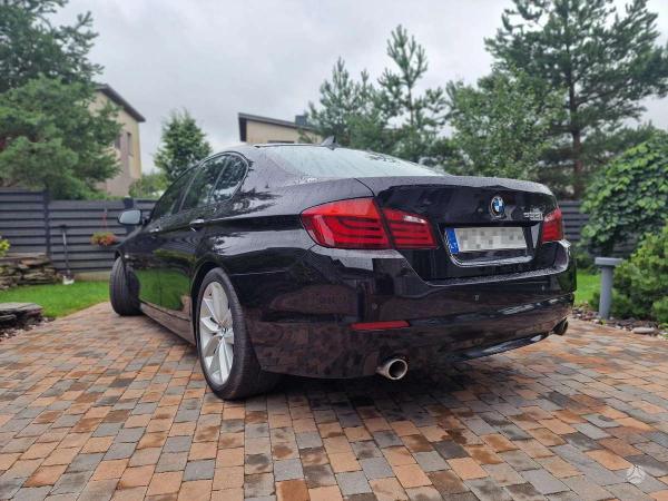 Melns BMW 535 2012 Viļņa, ar dzinēja tilpumu 2.98 L un nobraukumu 192 tūkst. km par 10800 €, foto 2 vietnē AUTOMOTO.COM.LV
