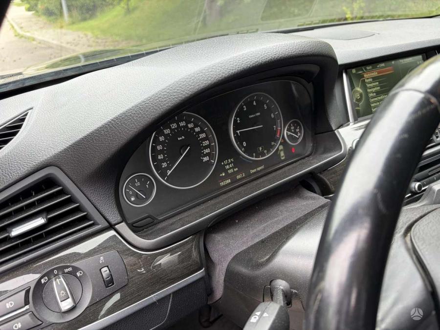 Black BMW 535 2012 in Vilnius, with an engine capacity of 2.98 L and mileage of 192 thousand km for 10800 €, photo 9 on AUTOMOTO.COM.LV