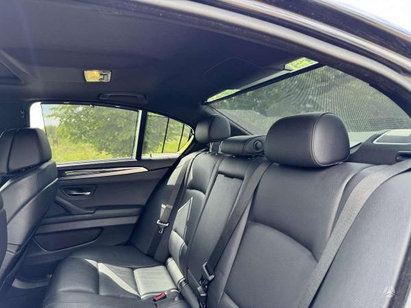 Black BMW 535 2012 in Panevezys, with an engine capacity of 2.98 L and mileage of 157 thousand km for 10900 €, photo 10 on AUTOMOTO.COM.LV