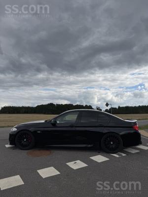 Black BMW 535 2012 in Riga, with an engine capacity of 3.00 L and mileage of 330 thousand km for 13200 €, photo 9 on AUTOMOTO.COM.LV
