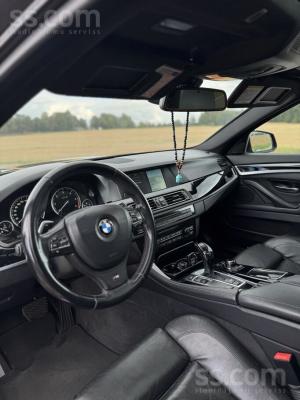 Black BMW 535 2012 in Riga, with an engine capacity of 3.00 L and mileage of 330 thousand km for 13200 €, photo 12 on AUTOMOTO.COM.LV