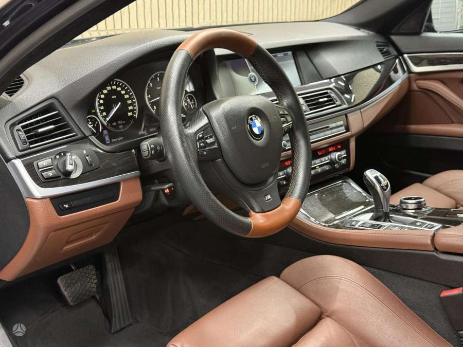 Melns BMW 535 2012 Marijampole, ar dzinēja tilpumu 2.99 L un nobraukumu 229 tūkst. km par 11900 €, foto 25 vietnē AUTOMOTO.COM.LV